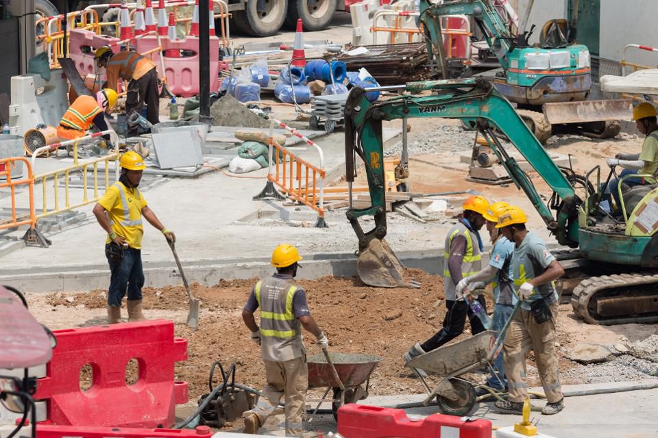 Remote Construction Workers? Zoom of the Building Sector